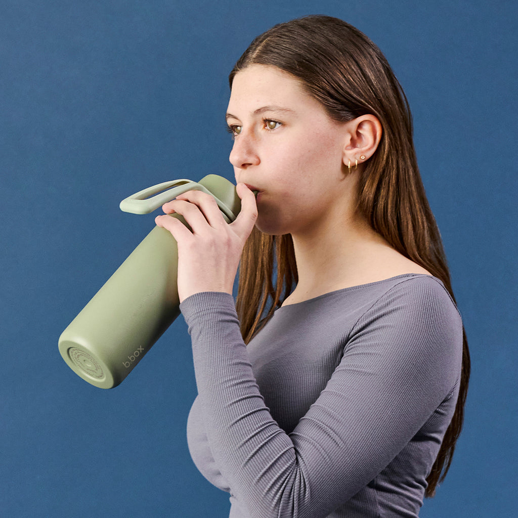 bbox for kids | 690ml Insulated Flip Top Bottle - olive – b.box AU